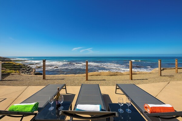 1bd On Ocean Beach Cliffs W/ Ac, Hot Tub & Ocean-facing Patio! - San Diego, CA