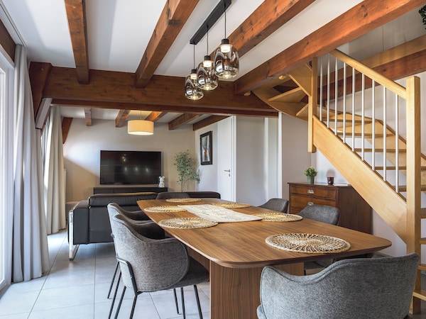 90 Sqm Apartment With Floor-to-ceiling Bay Windows, A Fully Equipped Kitchen - Molsheim