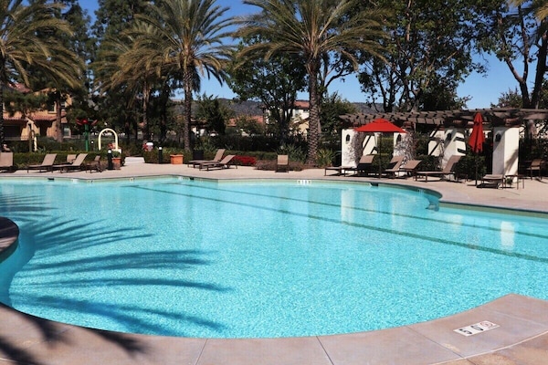 Pretty Relaxed Me: Pool, Spa, Clubhouse - Diamond Bar