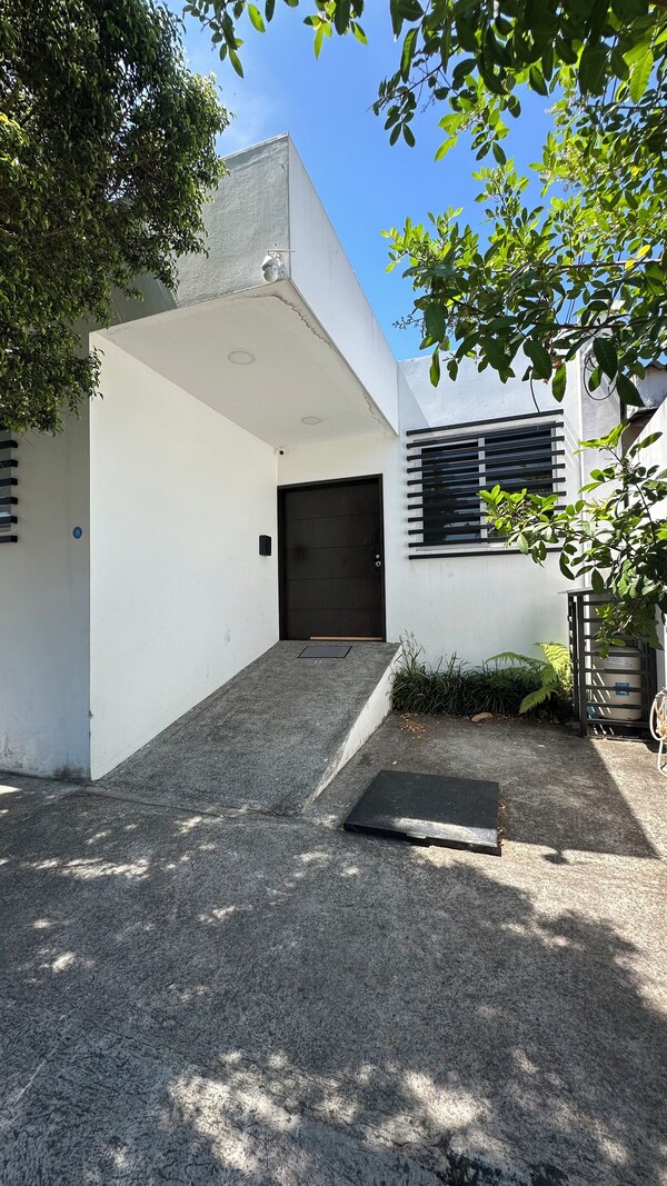 Family House Antiguo Cuscatlán, Uca Zone - San Salvador