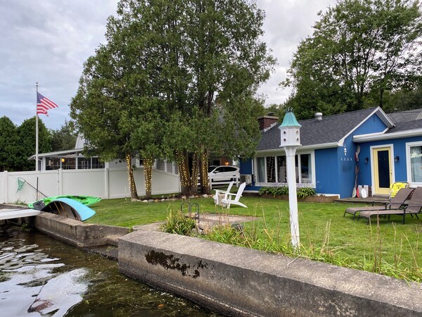Waterfront 2-bedroom With Private Dock! - Exeter, NH