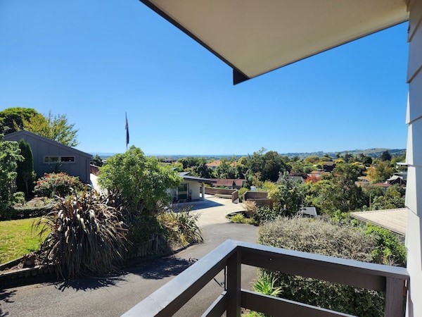 Te Mata Peak Retreat/central To Hn & Local Venues/clean, Comfortable, & Lux - Havelock North