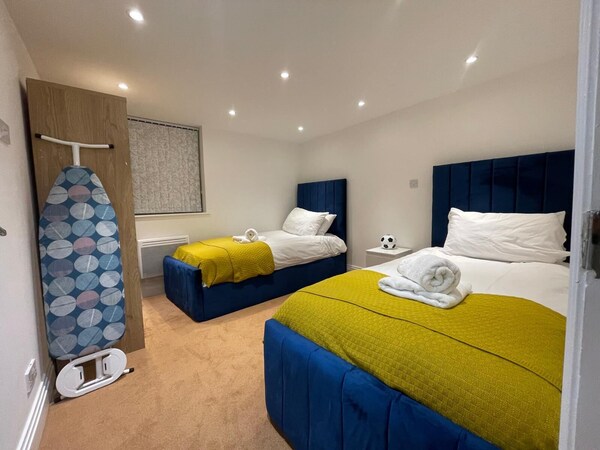 Cosy Wembley 2-bed Apartment - Free Parking - Ideal For Contractors And Families - London