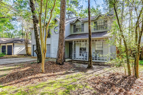 Cozy 4-bedroom House In The Woodlands Tx. Check It Out For Yourself! - The Woodlands, TX