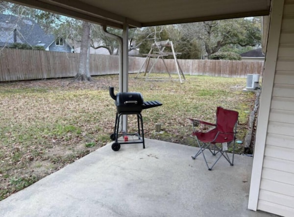 Rental Home With Pool Table And 6 Beds - Slidell, LA