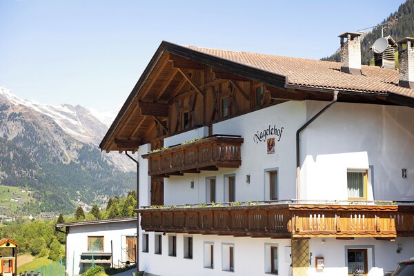 Appartamento 'Buche' Con Vista Sulle Montagne, Giardino Privato E Wi-fi - Racines
