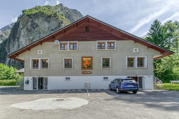 Appartement 'A4 Lapin' Met Uitzicht Op De Bergen, Gedeelde Tuin En Wi-fi - Le Bourg-d'Oisans