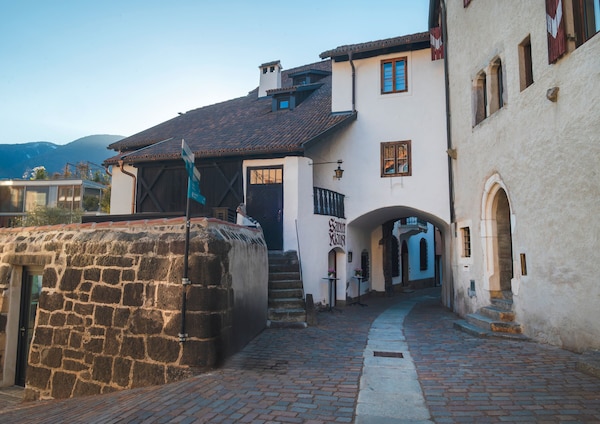 Room 'King Suite' With Mountain View And Wi-fi - Lana