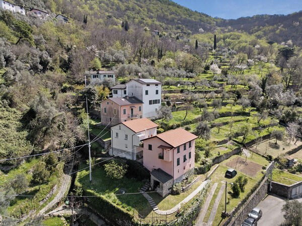 Casa Vacanze 'Rebecca's Home' Con Vista Sulle Montagne, Giardino Privato E Wi-fi - Bogliasco