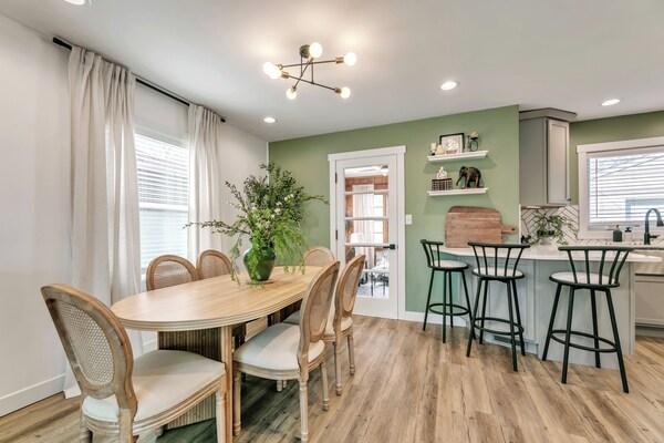 ~The Urban Oasis~modern - Mankato, MN