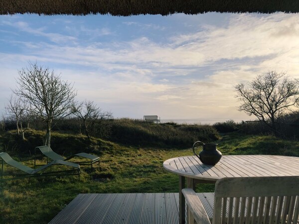 Beach Hut - Thatched Roof House For 4 Pers. With Sauna, Fireplace, Garden, Parking Space, - List