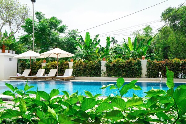 Entire Chiều Hạ Villa 13br: Breakfast, Pool, Garden Kitchen - Hội An
