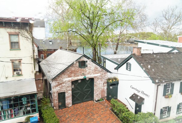 The New Hope Loft Walkable & Serene - New Hope, PA