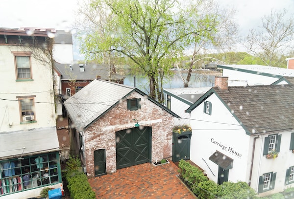 The New Hope Loft Walkable & Serene - The Tavern at New Hope Winery