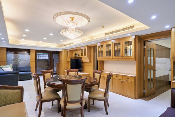 H&k 3/2 Spacious Apartment Sun-yat Sen & Tpe Dome - Taipei
