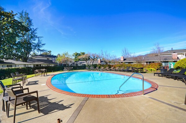 Newly Updated Condo | Pool & W\/d At Silverado - Napa Valley, CA