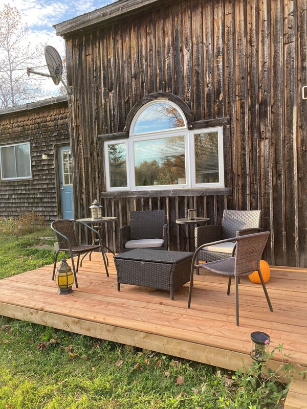 Cozy Country Bungalow - Kemptville