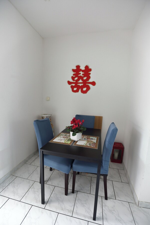 City Apartment 1 - Located Directly In The Pedestrian Zone And Brühl Palace Park - Erftstadt