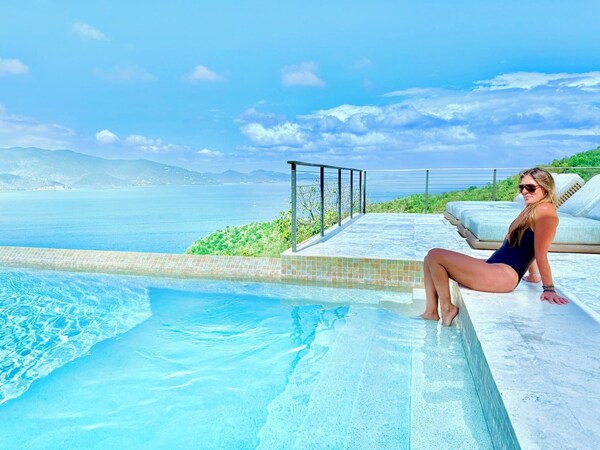 Phenomenal 3-bed Pool And Hot Tub Villa With Vast Views, Wifi, Ac, Back-up Power - East End