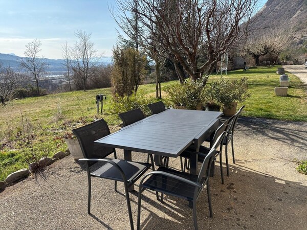 Appartement Hautes-alpes Rez De Jardin Avec Vue Dégagée - Tallard