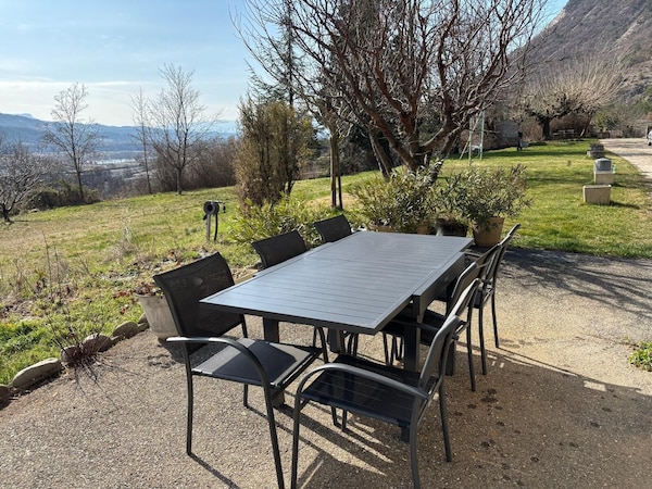 Appartement Hautes-alpes Rez De Jardin Avec Vue Dégagée - Tallard