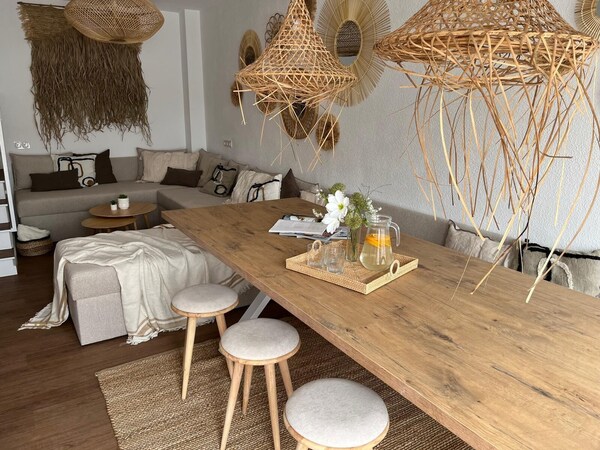 3-level Family Bungalow In La Mata: 2-min Walk To Beach; Terrace W/ Sea Views - Torrevieja
