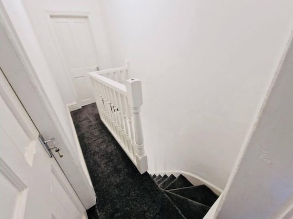 Cozy 3-bedroom House Perfect At Hinton!! - Liverpool, UK