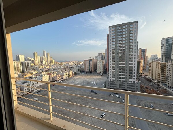 Bright Studio With Natural Light - Bahrain