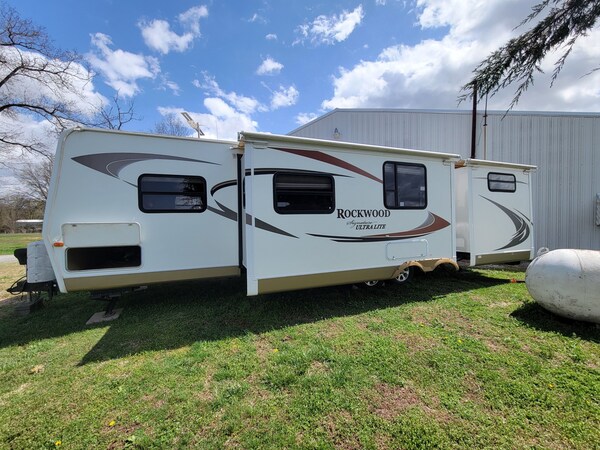 Kinkaid Kamper With Ac In Oraville - 2 Bedrooms For A Cozy Stay - Illinois