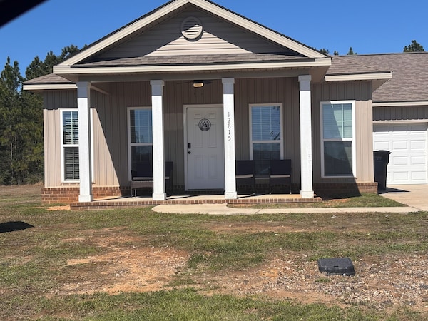 Charming 3-bedroom House With Wifi, Ac In Welcoming Spanish Fort. - Florida