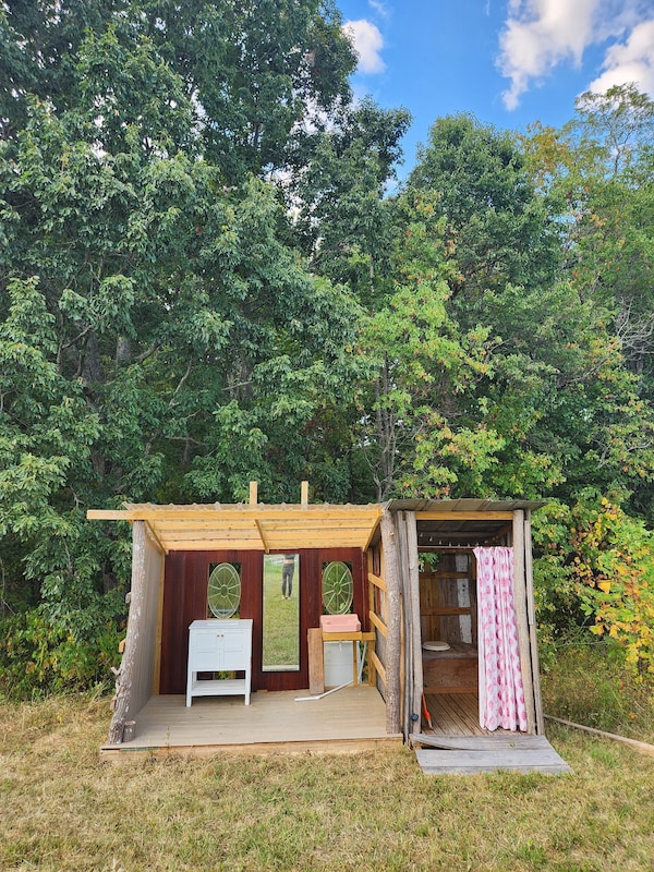 The Perch At Bird Fork Farm - Savage Gulf State Park, Palmer