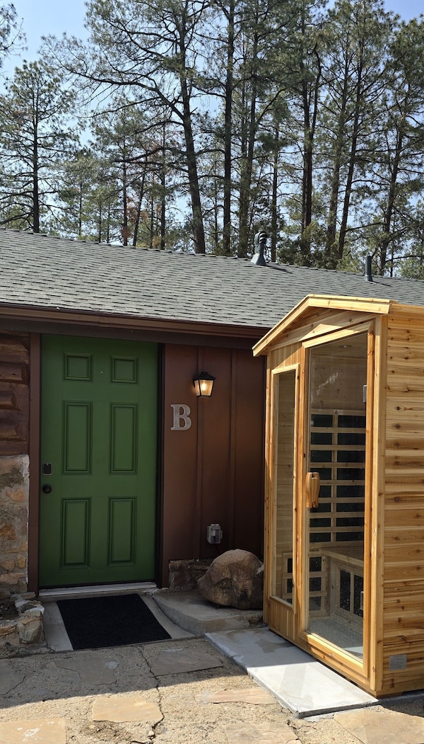 Hitching Post B\njuly Only .. Rent 4 Night And Get The 5th Night Free - Prescott, AZ