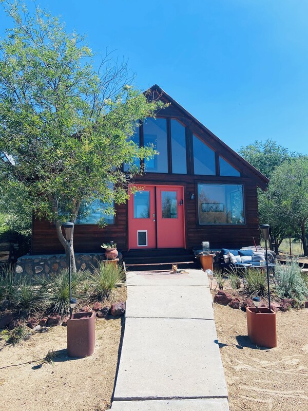 Charming 3-bedroom Cabin With Wifi, Ac In Peaceful Ojo Caliente - Española, NM