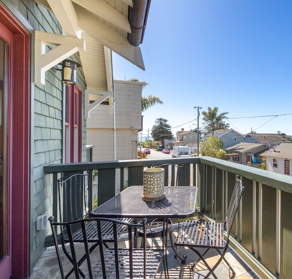 Harbor Fun For The Whole Family | Hot Tub + Walk To Beach & Boardwalk - Scotts Valley, CA