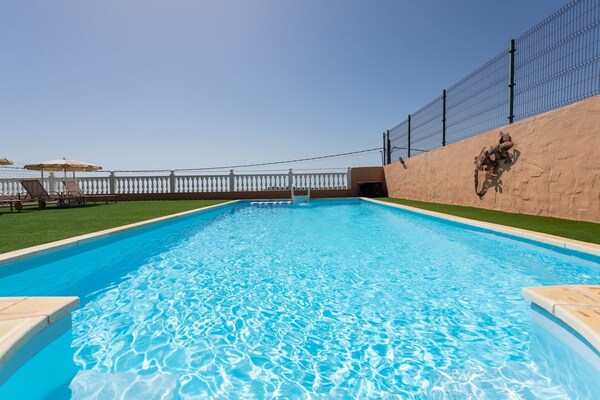 Villa In Maspalomas Mit Pool Und Sportplatz - Maspalomas