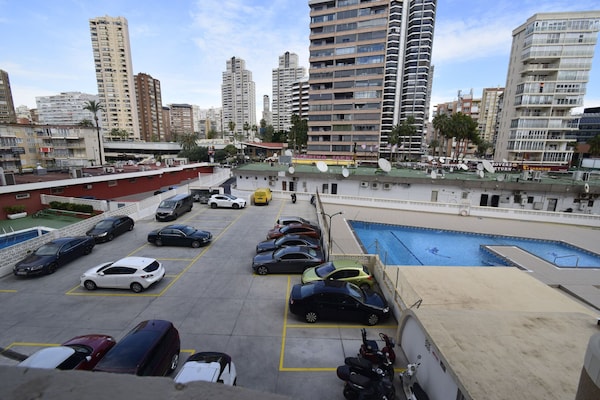 Caballos 2d (Studio) - Benidorm