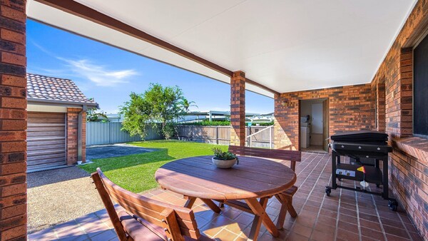 'E Retreat By The Bay' By Accom Holidays - Central Coast