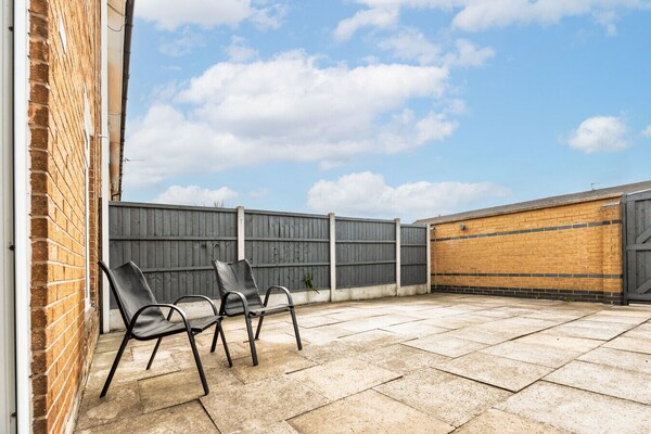 Boutique 3bd Opposite Etihad & Coop - Free Parking - Oldham