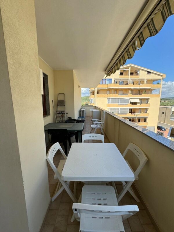 Civic 54 Wide Three-room Flat With Covered Terrace. - Alghero