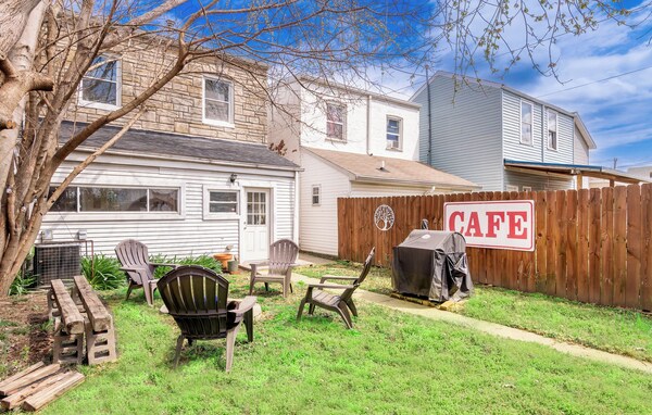 2br Zen Retreat  Fire Pit  Peaceful Backyard - Kentucky Derby - Louisville