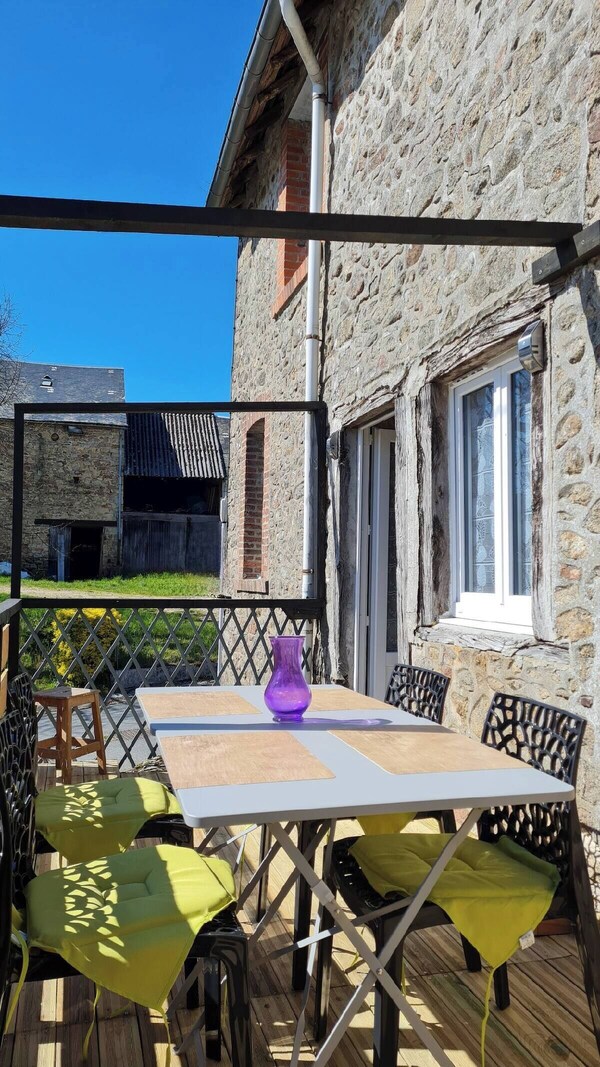 Maison De Village, Situé Aux Portes De La Creuse - La Souterraine