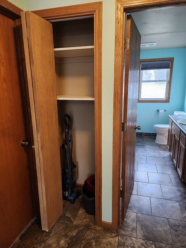 Charming 2-bedroom Duplex House In Fabulous Green Bay - Green Bay