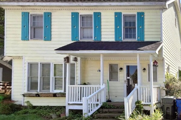 Heidi's Haven. Charming 3-bedroom House. Northeast Raleigh. 9 Mins From Downtown - Wake Forest, NC