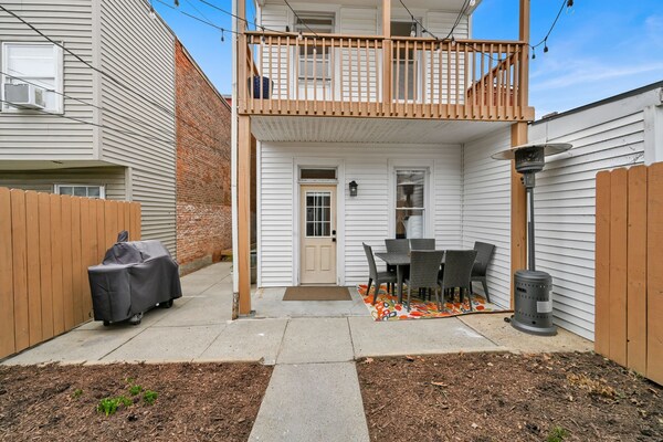 Charming 4-bedroom Townhome Near Downtown Lancaster - Amish County - Lancaster