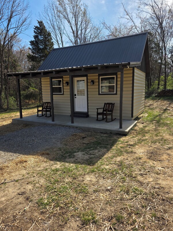 Cozy Tiny Cabin Near Ferne Clyffe And Lake Of Egypt With Wi-fi - Illinois