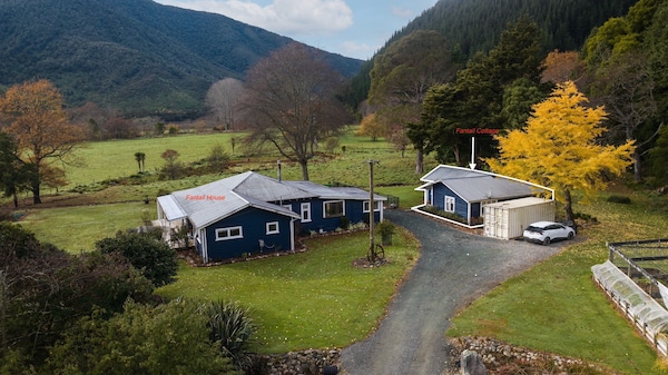 Fantail Cottage Kaiuma Bay - Havelock Holiday Home - Marlborough District