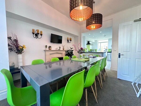 Sea-esta  A Stylish Coastal Retreat In The Heart Of Weymouth - Weymouth