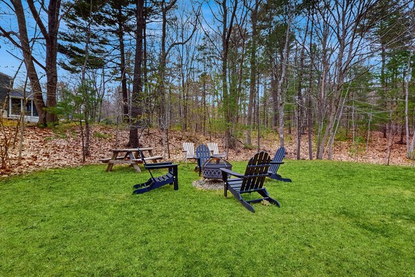 Inviting Home Near The Ocean With A  Deck, And Outdoor Fire Pit - Ogunquit, ME