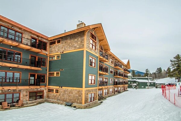 Slopeside Retreat At Cranmore, Ski-in/ski-out - North Conway, NH