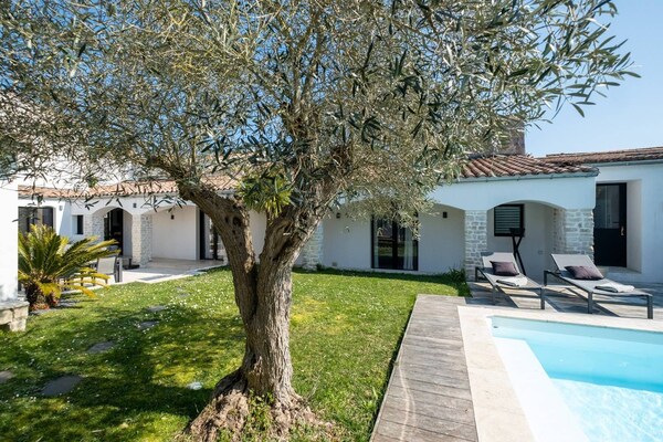 Villa With Swimming Pool In The Heart Of Saint Martin - Le Bois-Plage-en-Ré